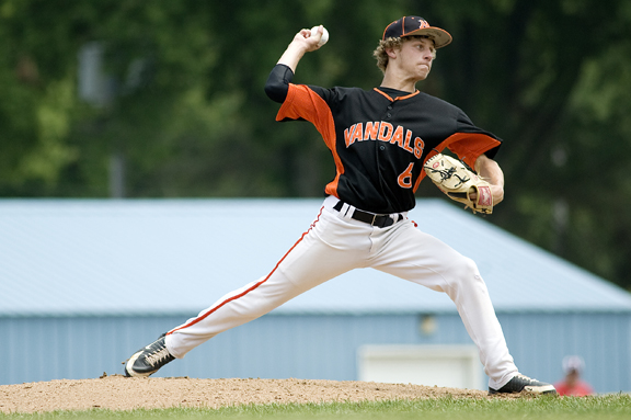 DeBeau, Schoof wrap up an 'unbelievable' baseball season