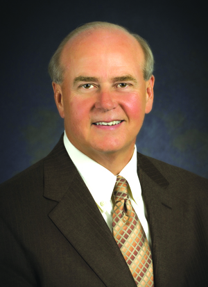 Reynolds announces retirement