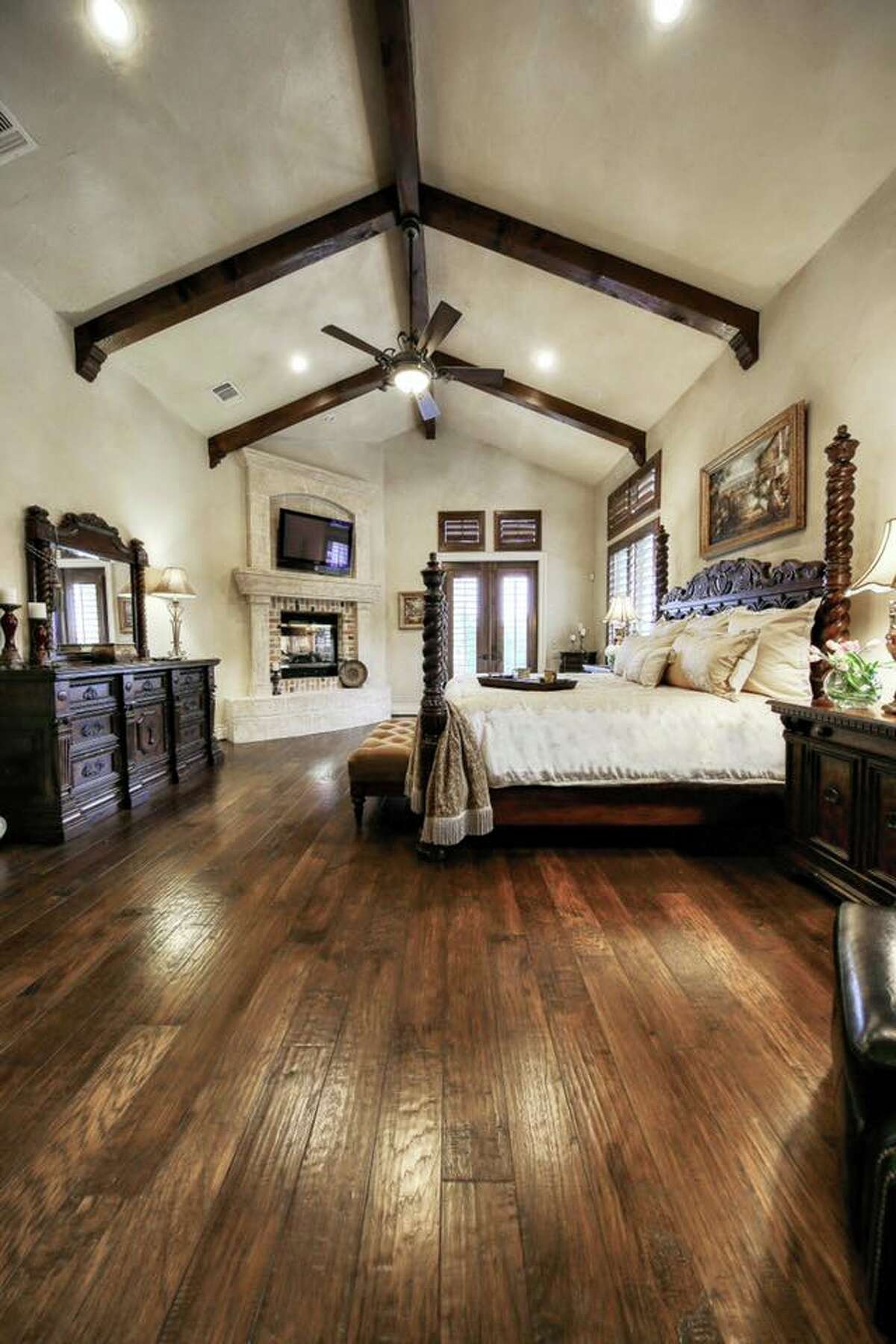 Spanish-style Boerne mansion hits the market for just under $1.7 million