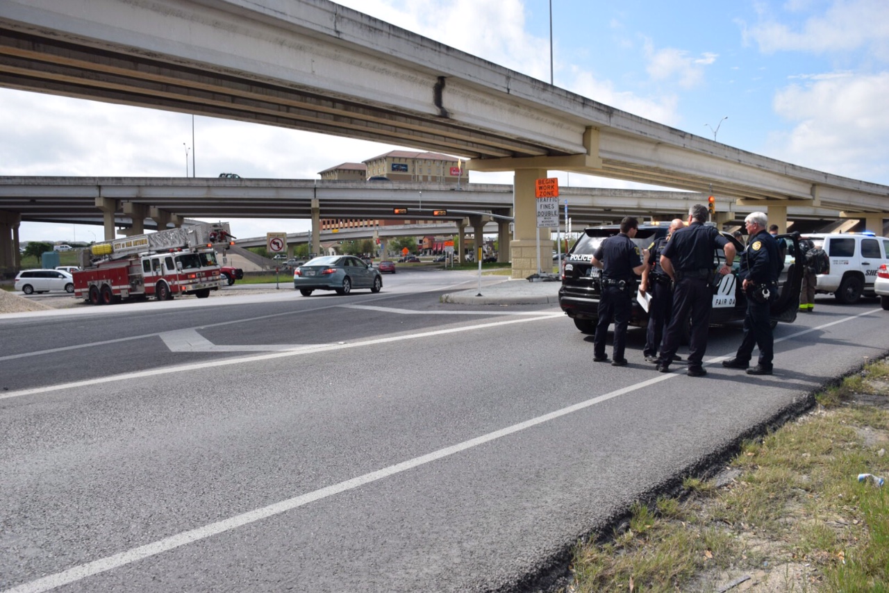 High-speed chase ends after suspects crash on Northwest Side