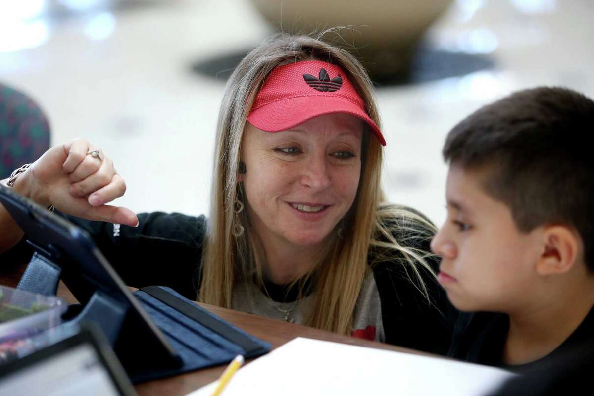 Foundation's art therapy program gives kids hope