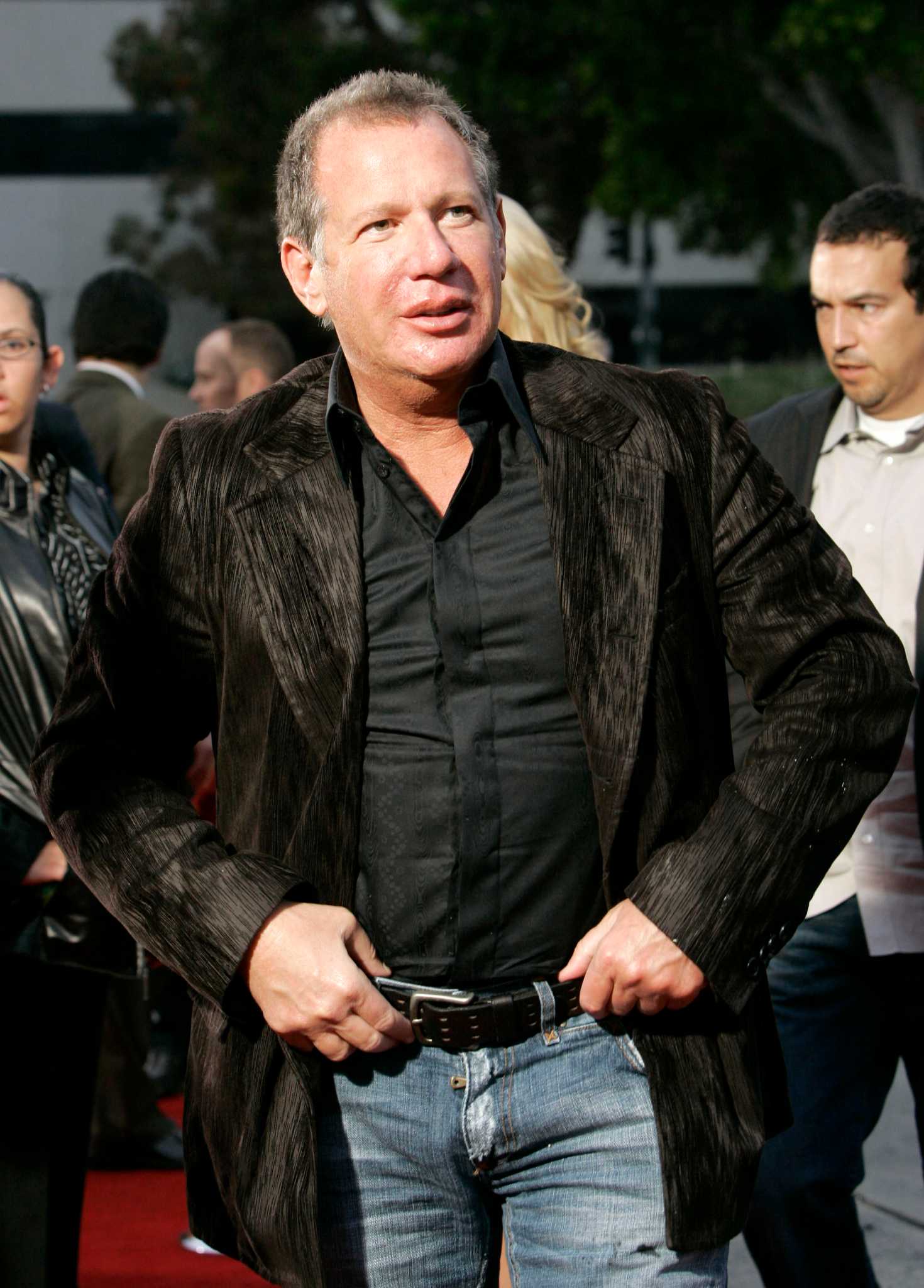 Garry Shandling, comic, 'Larry Sanders Show' creator, dies