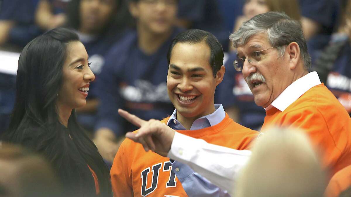 UTSA’s Romo wins award
