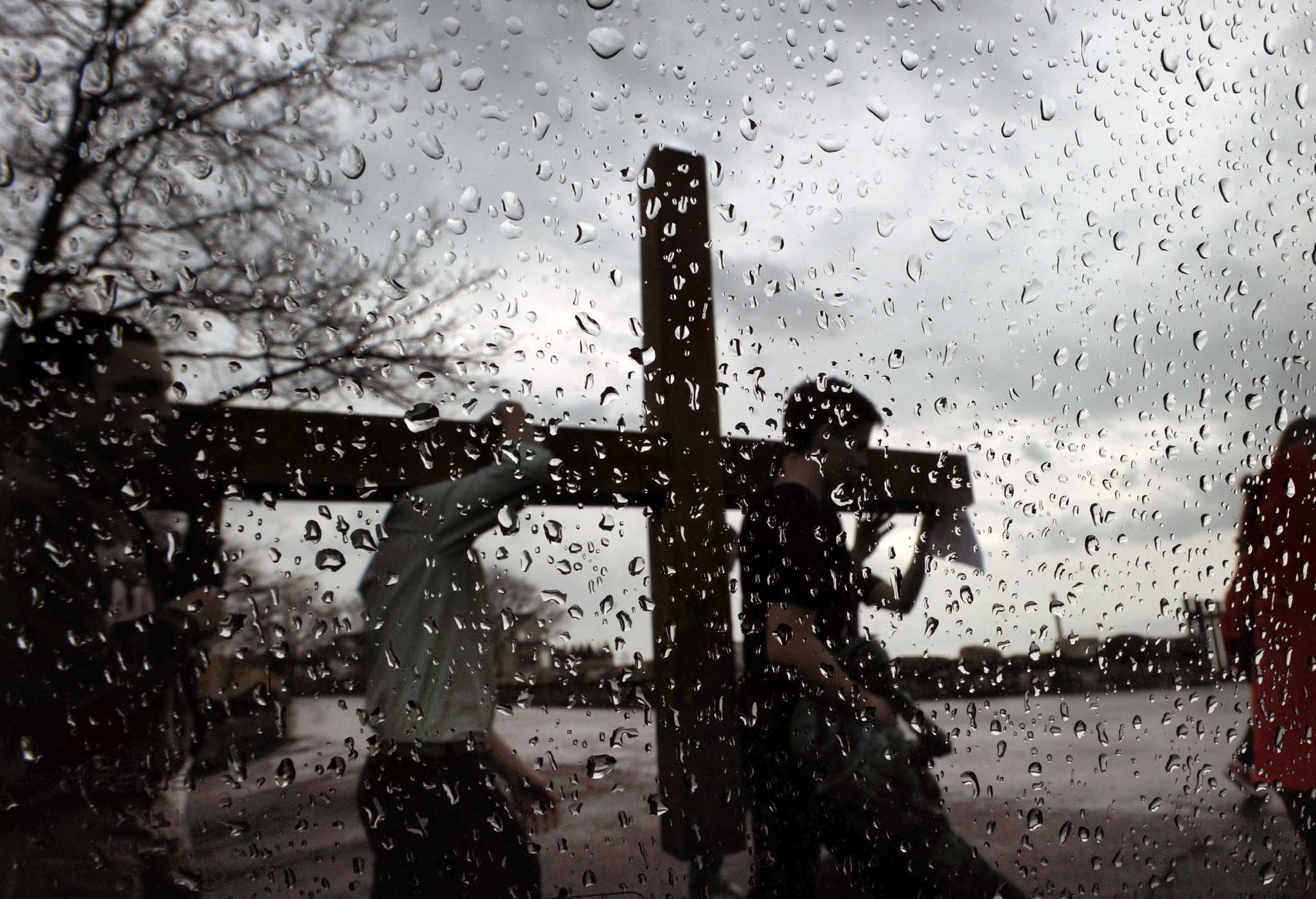 First Congregational Church youth group cross walk