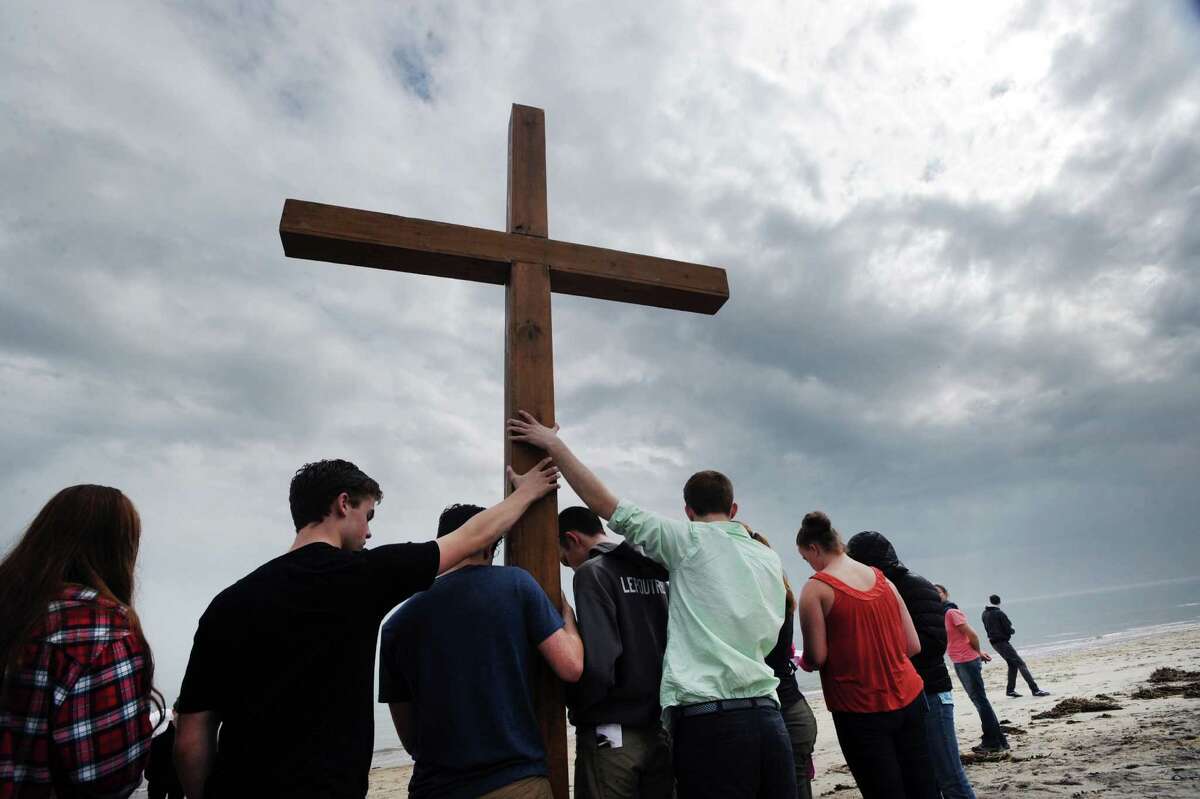 First Congregational Church youth group cross walk