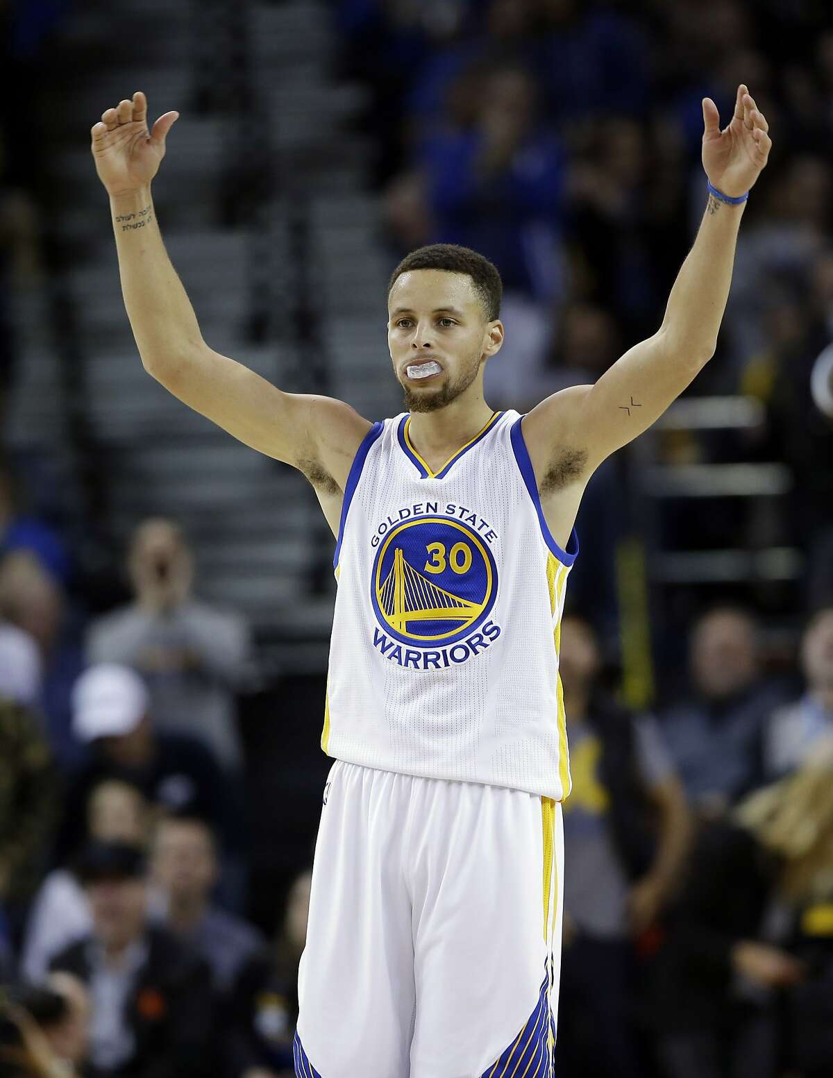 Stephen Curry makes history: 1st unanimous MVP