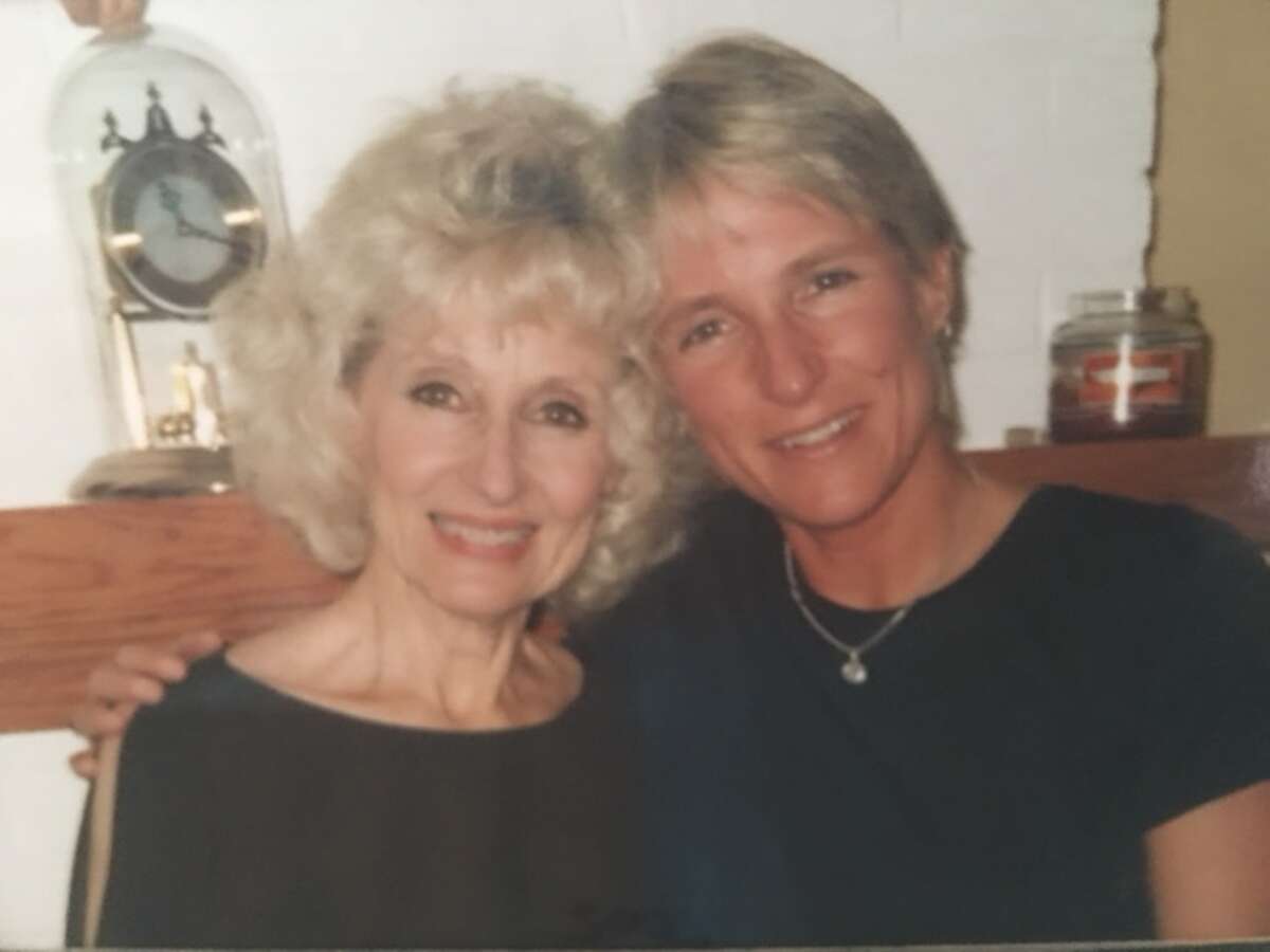 Mom, daughter team up for theater