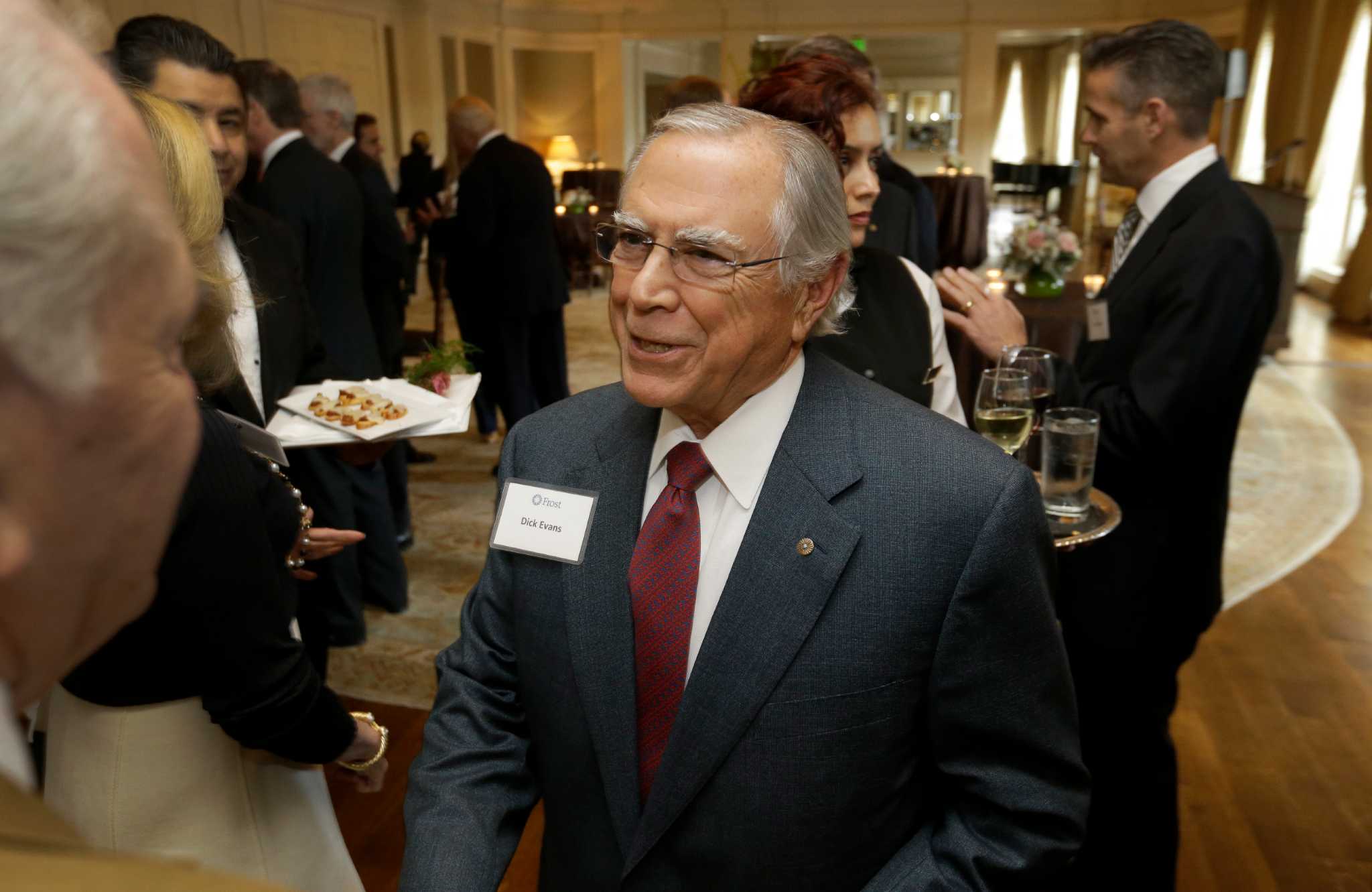 Cullen/Frost’s Evans to retire with $73M in stock, pension benefits