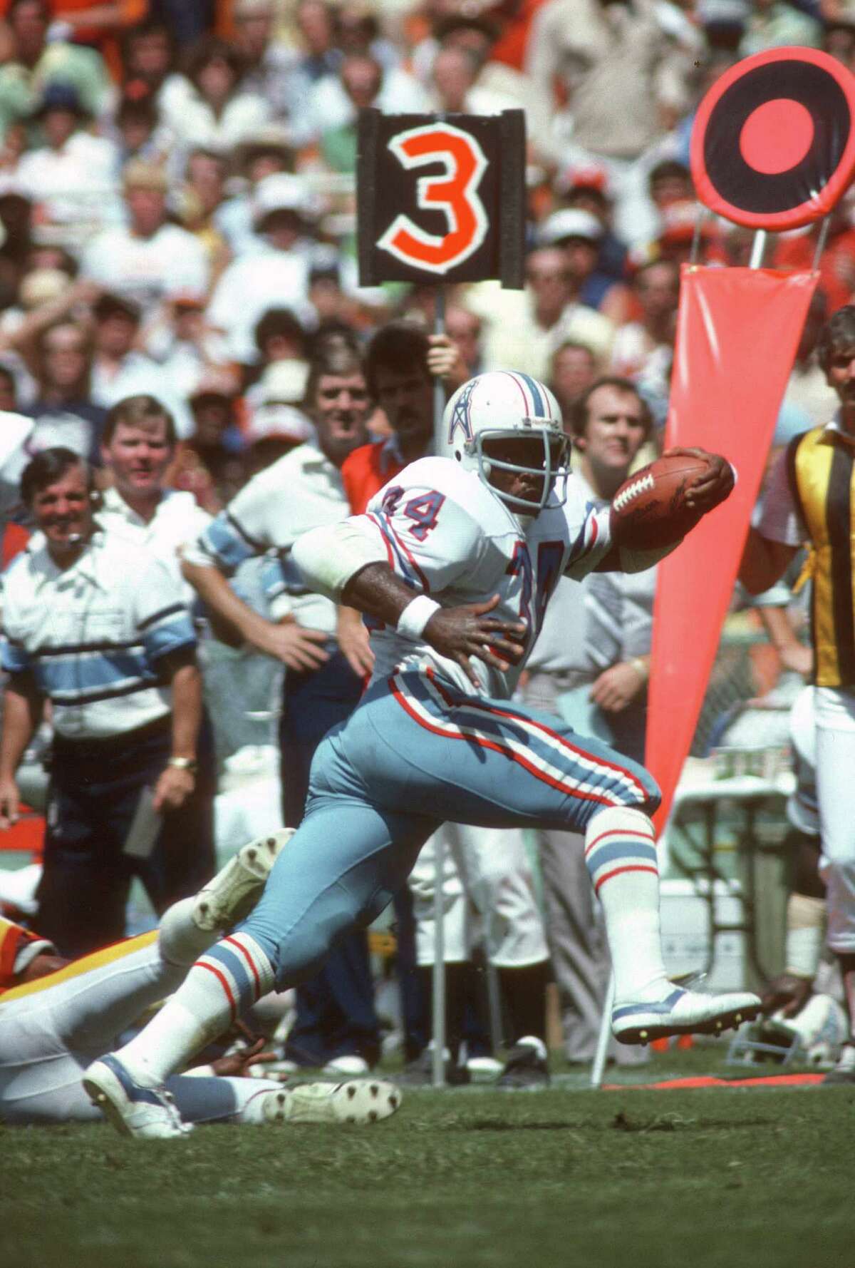 Earl Campbell photos that will make you miss the Oilers