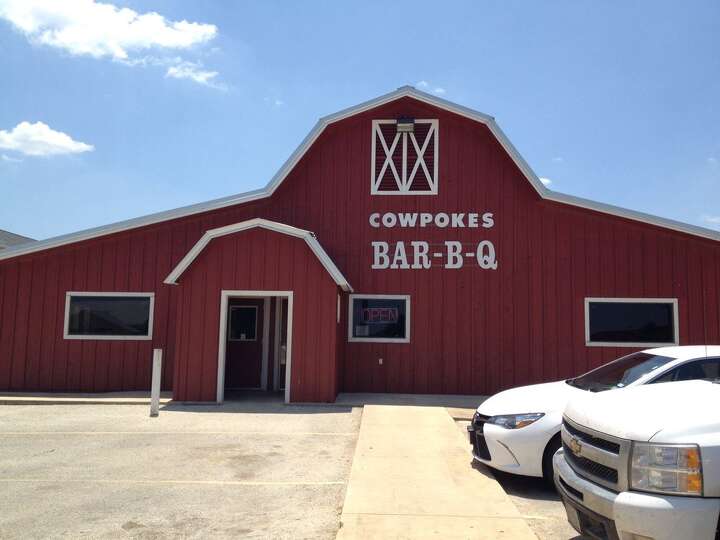 Here are some of the best restaurants along Interstate 35