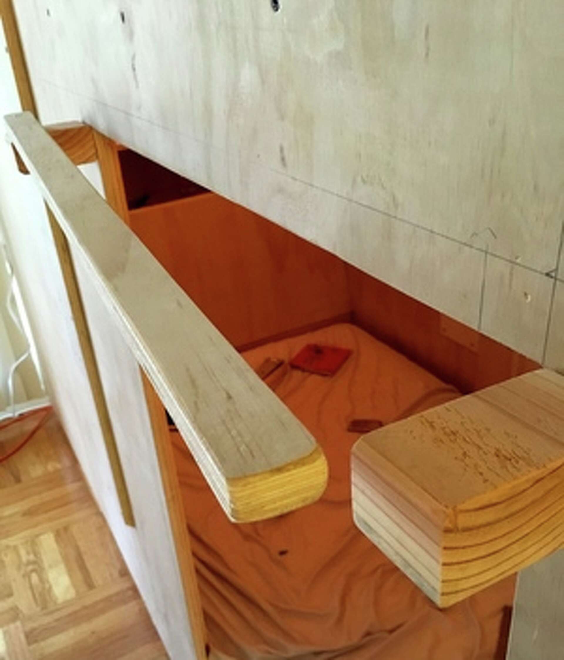 San Francisco man lives in a box (for only $400 a month)