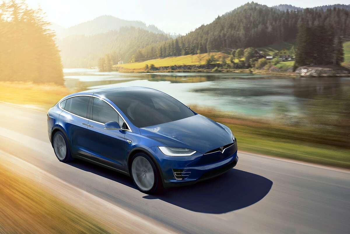 Tesla Motors, Inc.: Model X Test-Drive Feedback Is "Extremely Positive"