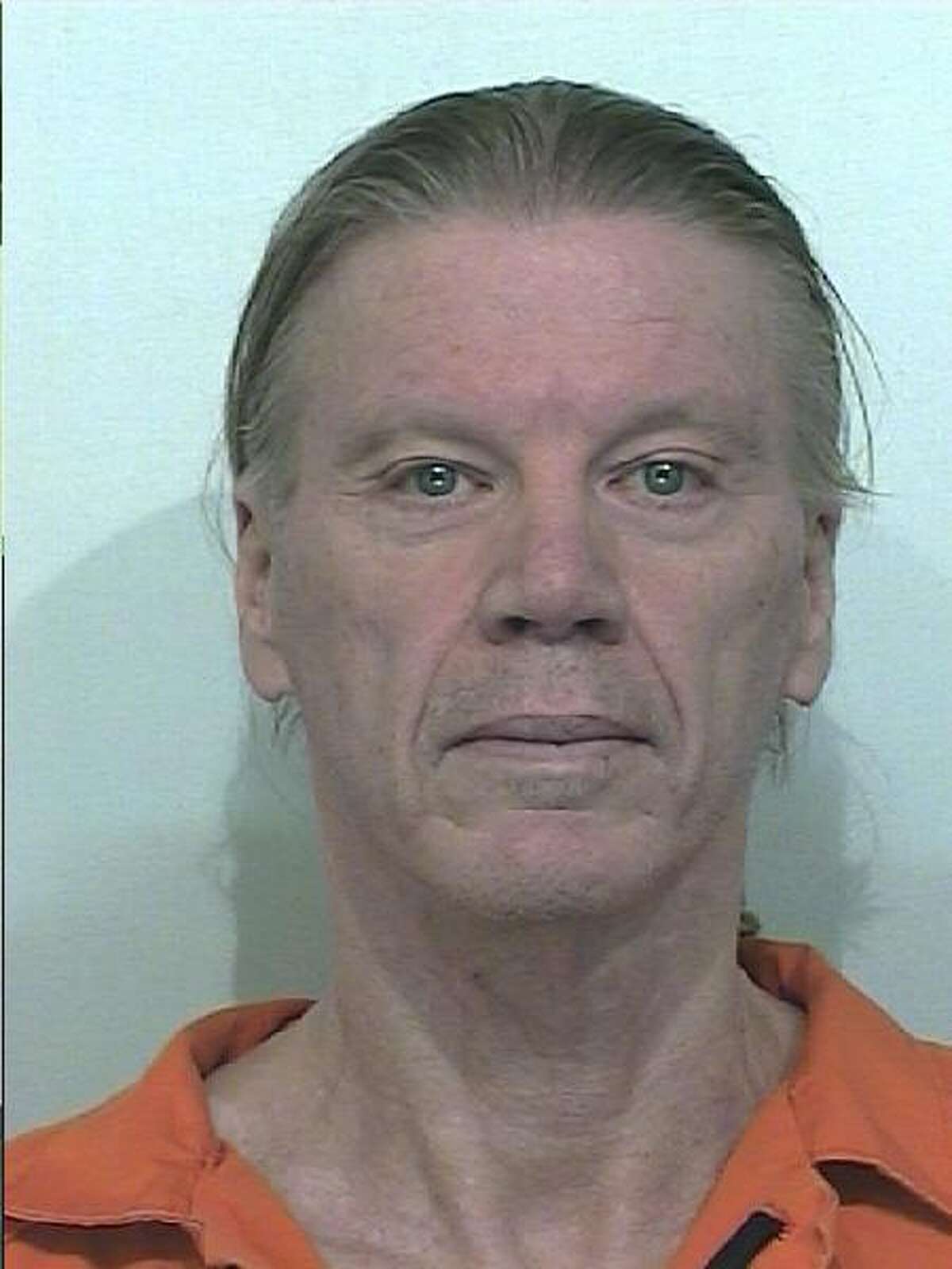 Police catch 1 mental hospital escapee; 1 still loose