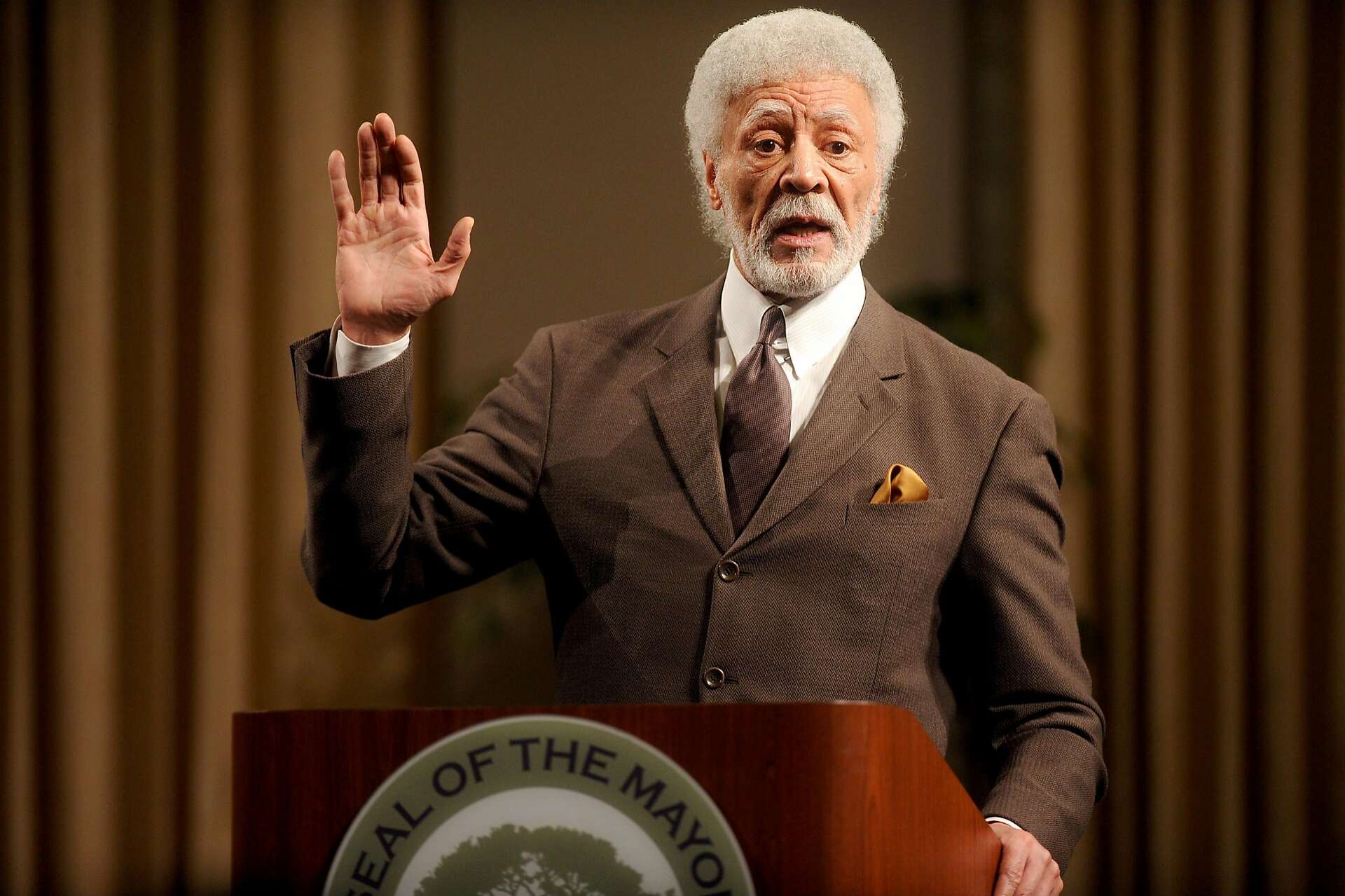Ron Dellums, former congressman and Oakland mayor, dies at age 82