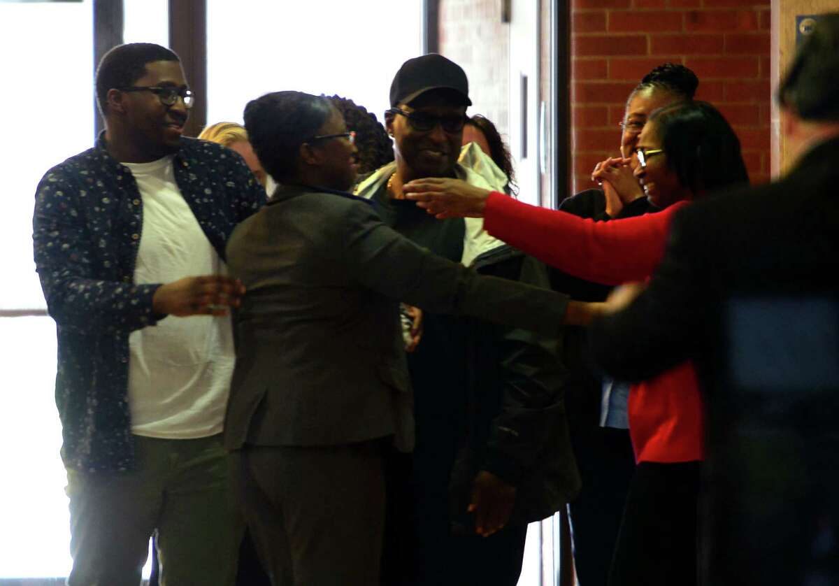 Woman found not guilty in boyfriend’s death