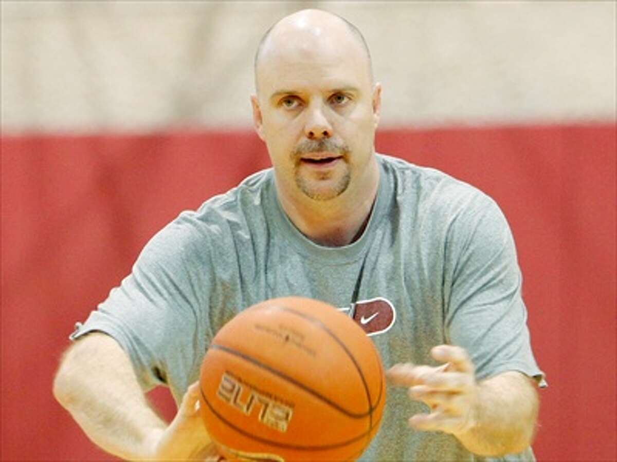 Steve Henson hired as seventh men's basketball coach at UTSA