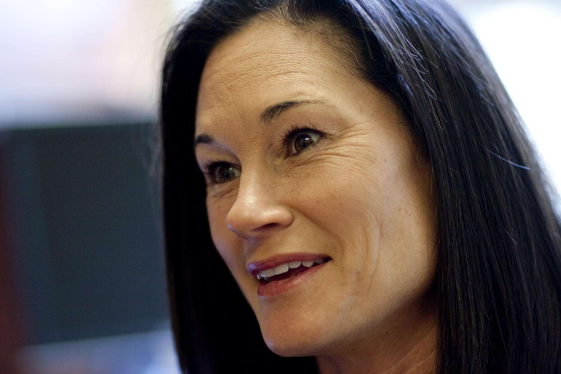 Jennifer Azzi steps down as USF women’s basketball coach