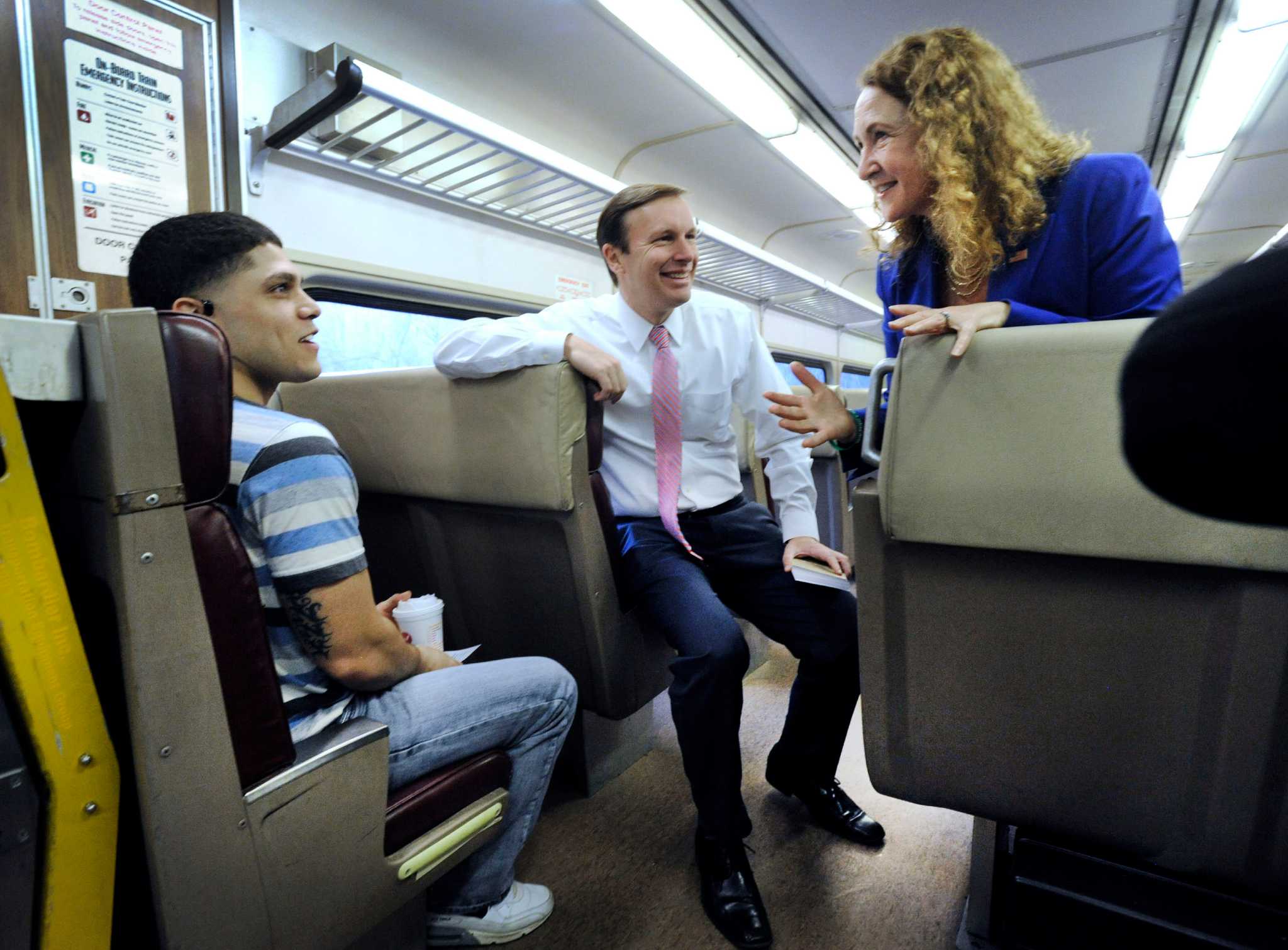 Murphy, Esty seek increase for Metro-North trains