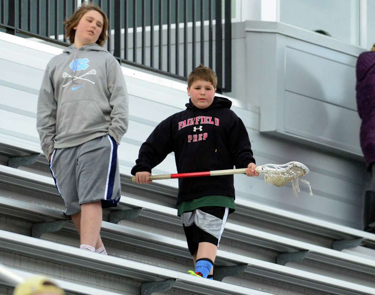 Fairfield Prep lacrosse opens with 15-4 rout of Newtown