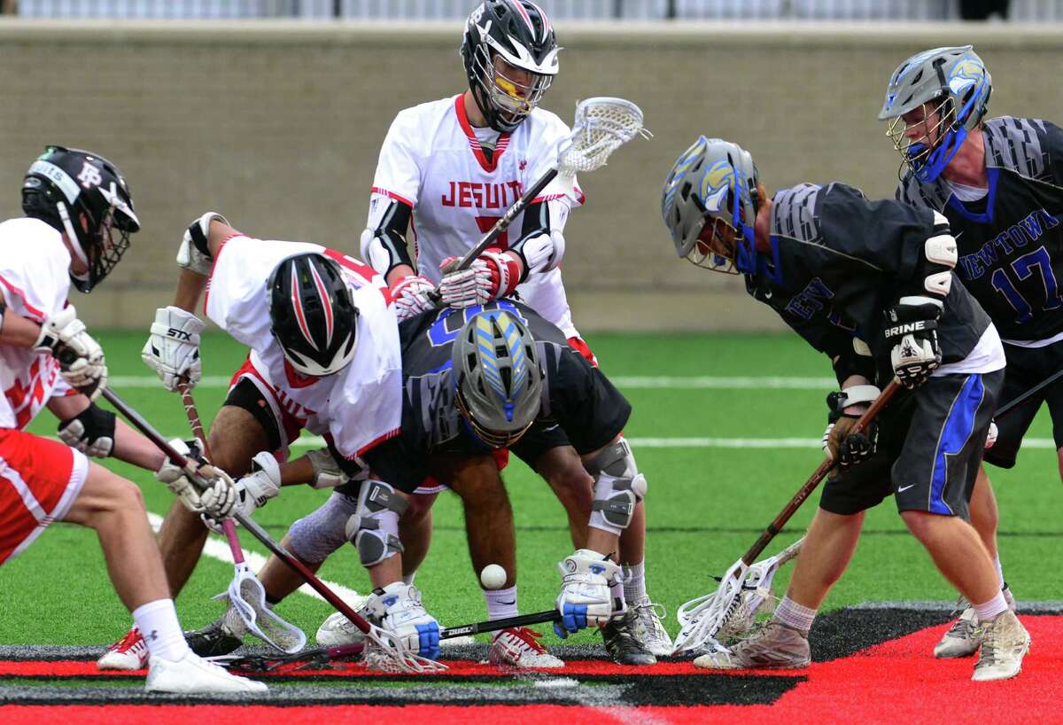 Fairfield Prep lacrosse opens with 15-4 rout of Newtown