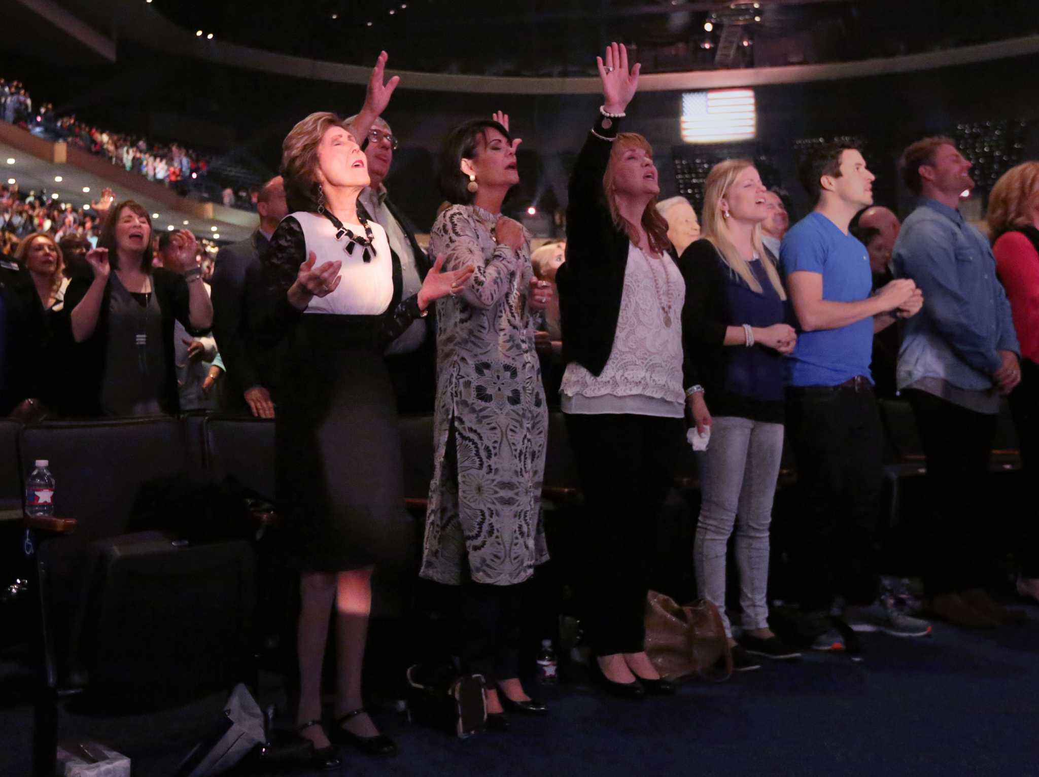 Lakewood Church matriarch Dodie Osteen exhorts others to find faith ...
