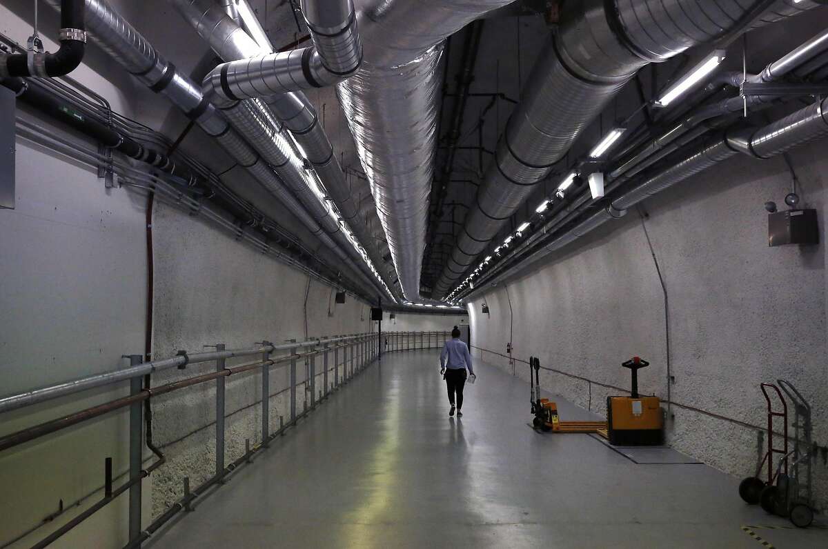 Stanford physicists have high hopes for powerful new laser