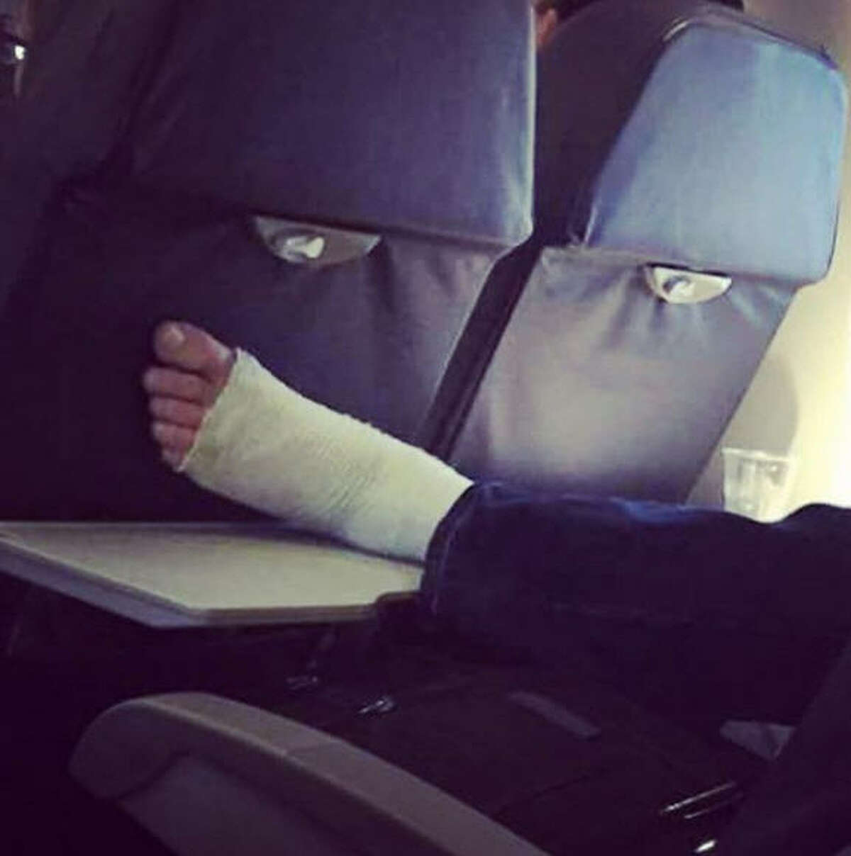 Passenger Shaming Instagram Account Shows People On Planes Behaving Badly