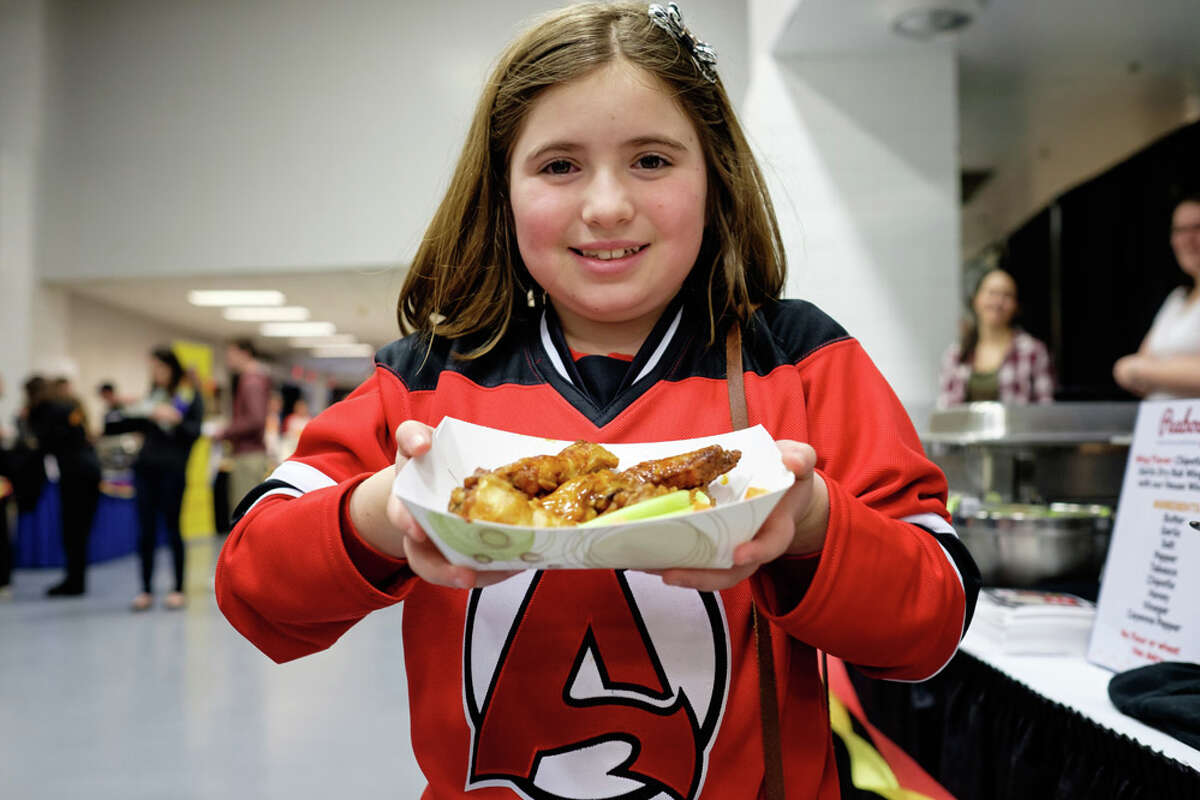 SEEN: Clucks and Pucks for LLS