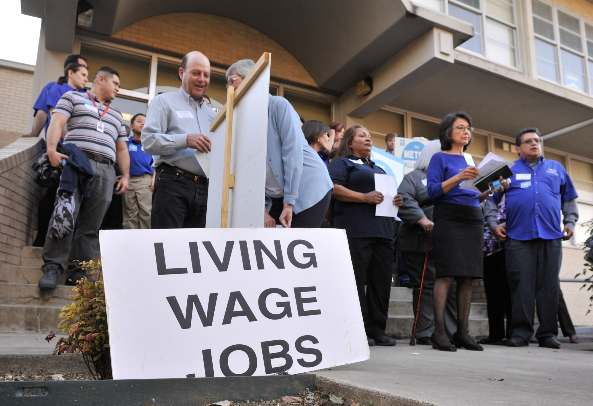SAISD approves minimum wage increase