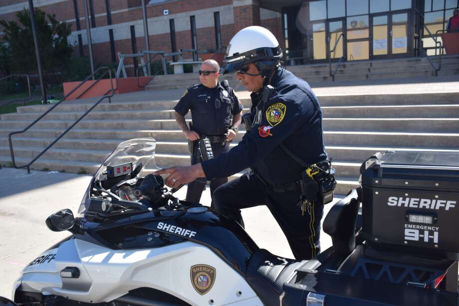 Bexar County Sheriff's Office testing out Can-Am Spyder to replace ...
