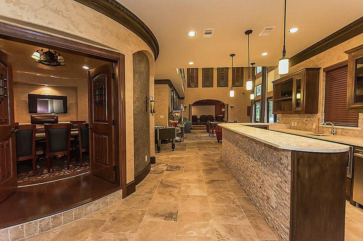 Large Humble mansion gets modern face lift, listed again for $2.1 million