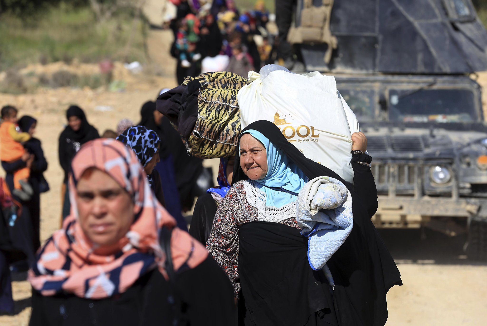 Iraqi forces face heavy resistance in Islamic State-held town