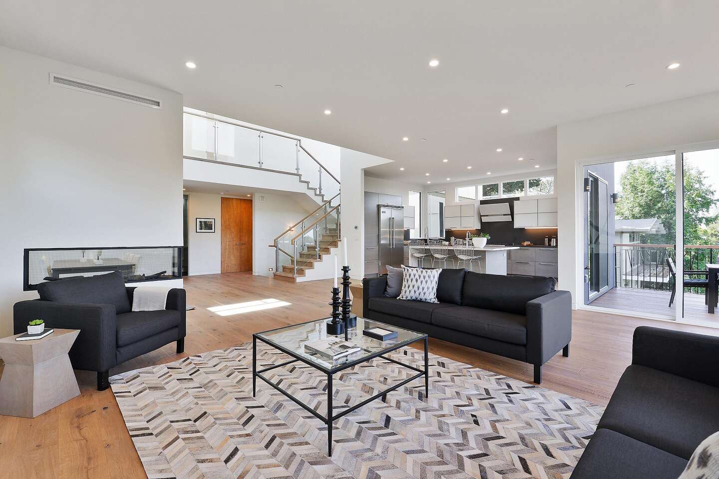 Masterful modernity in Oakland’s Montclair