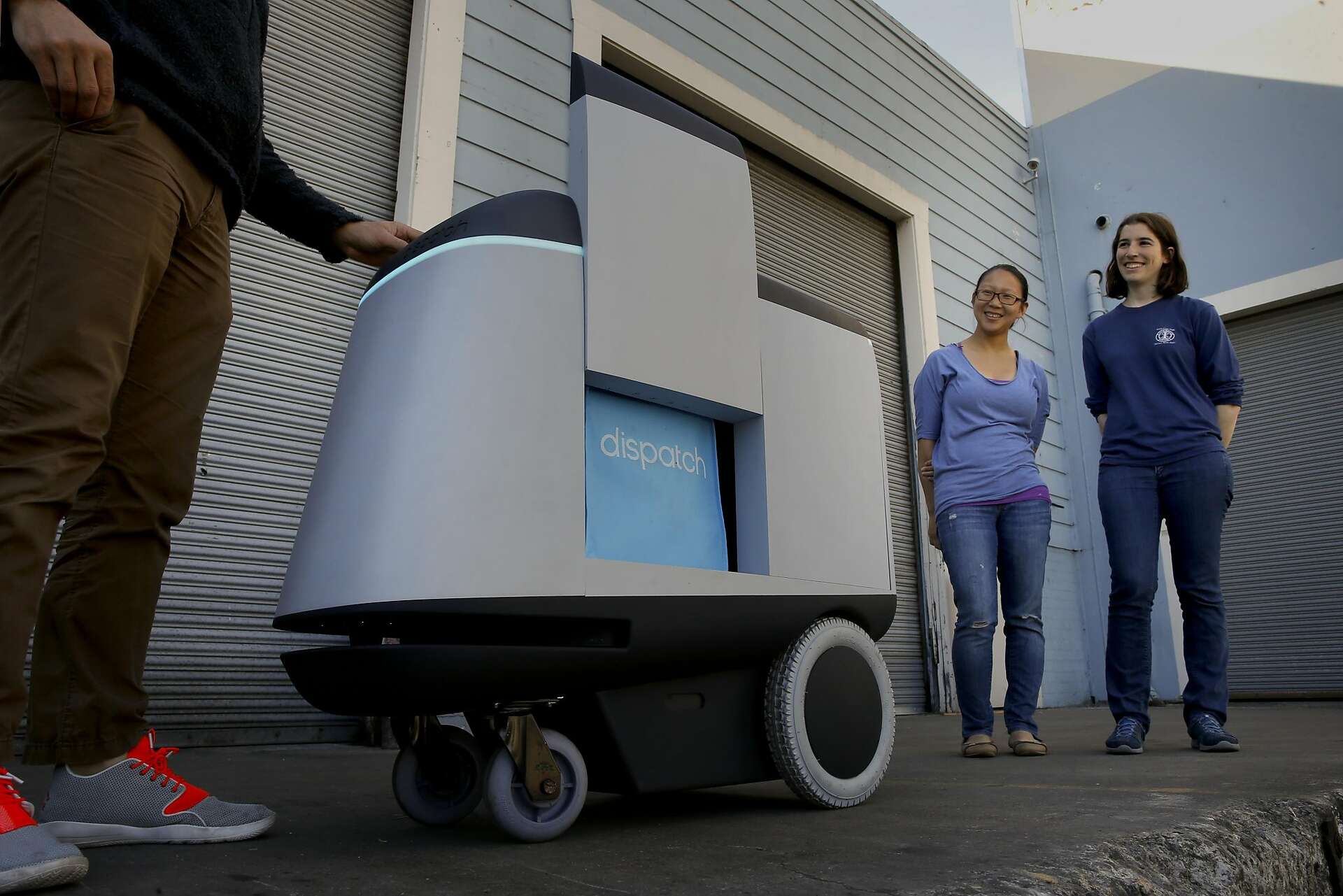 Robots may beat drones in race to deliver packages