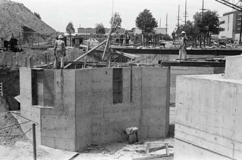 Previously unpublished photos of Space Needle construction