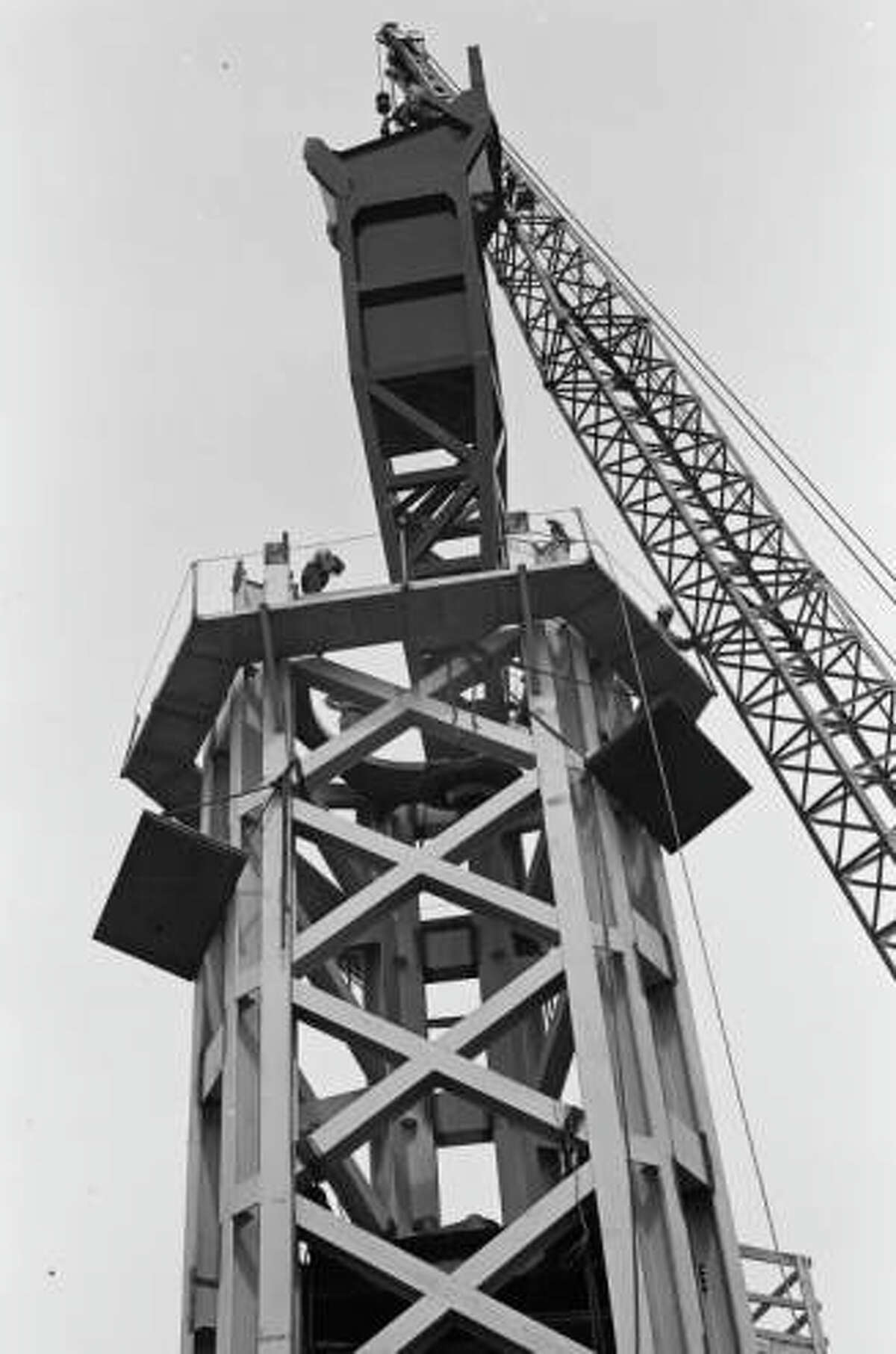 Previously unpublished photos of Space Needle construction