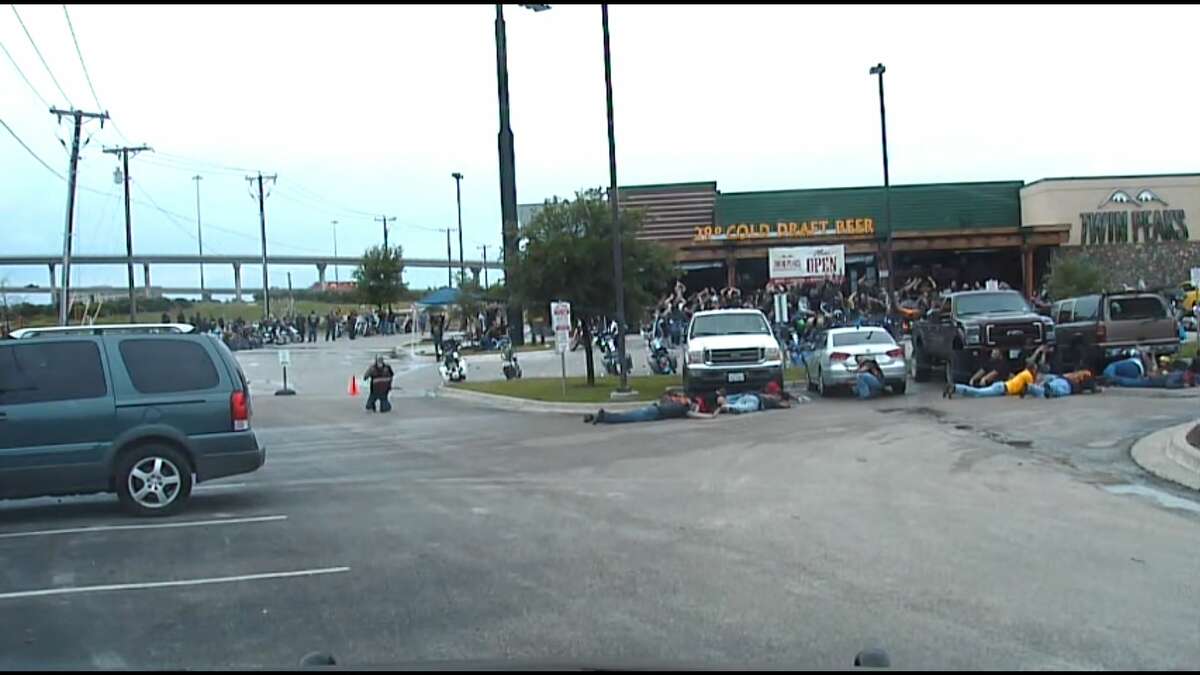 New, graphic dashcam footage shows biker gang shootout at Twin Peaks in ...