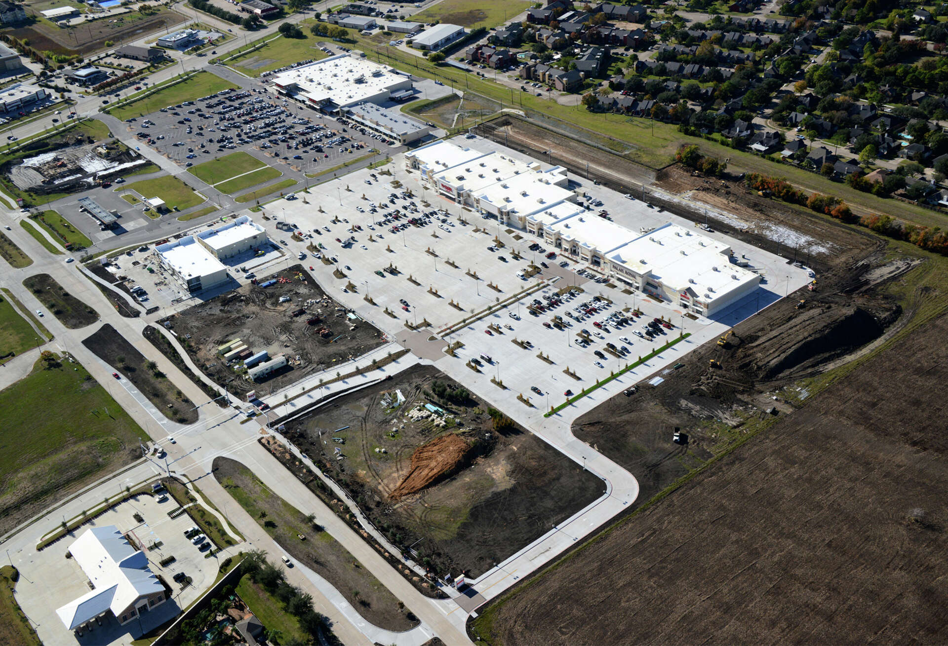 Deal of the Week: Pearland shopping center bulks up