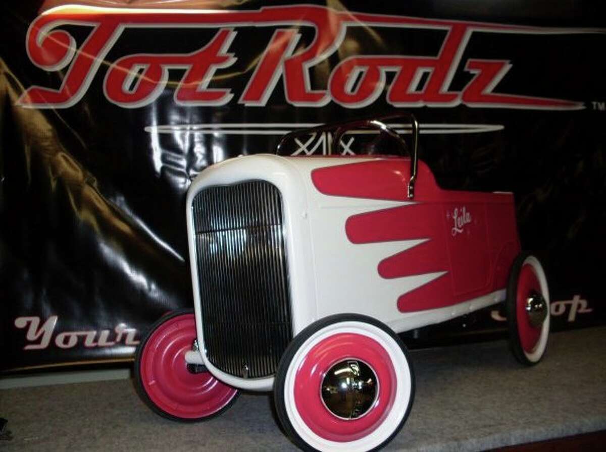 The tiny 'Tot Rod' trend is putting kids in miniature slammed, classic cars