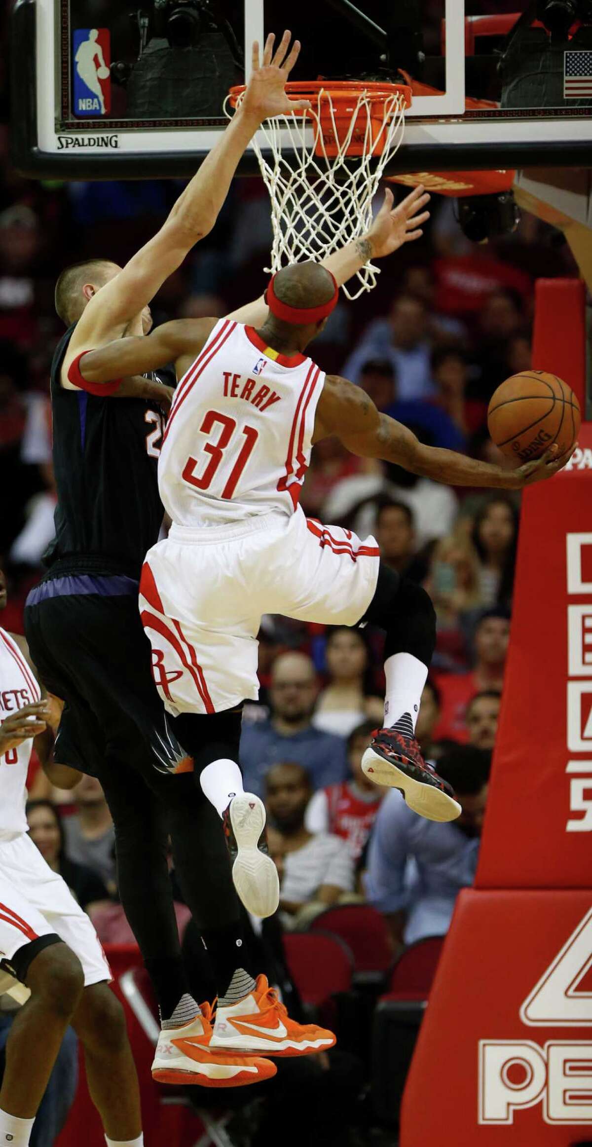Rockets lose playoff ground in loss to Suns