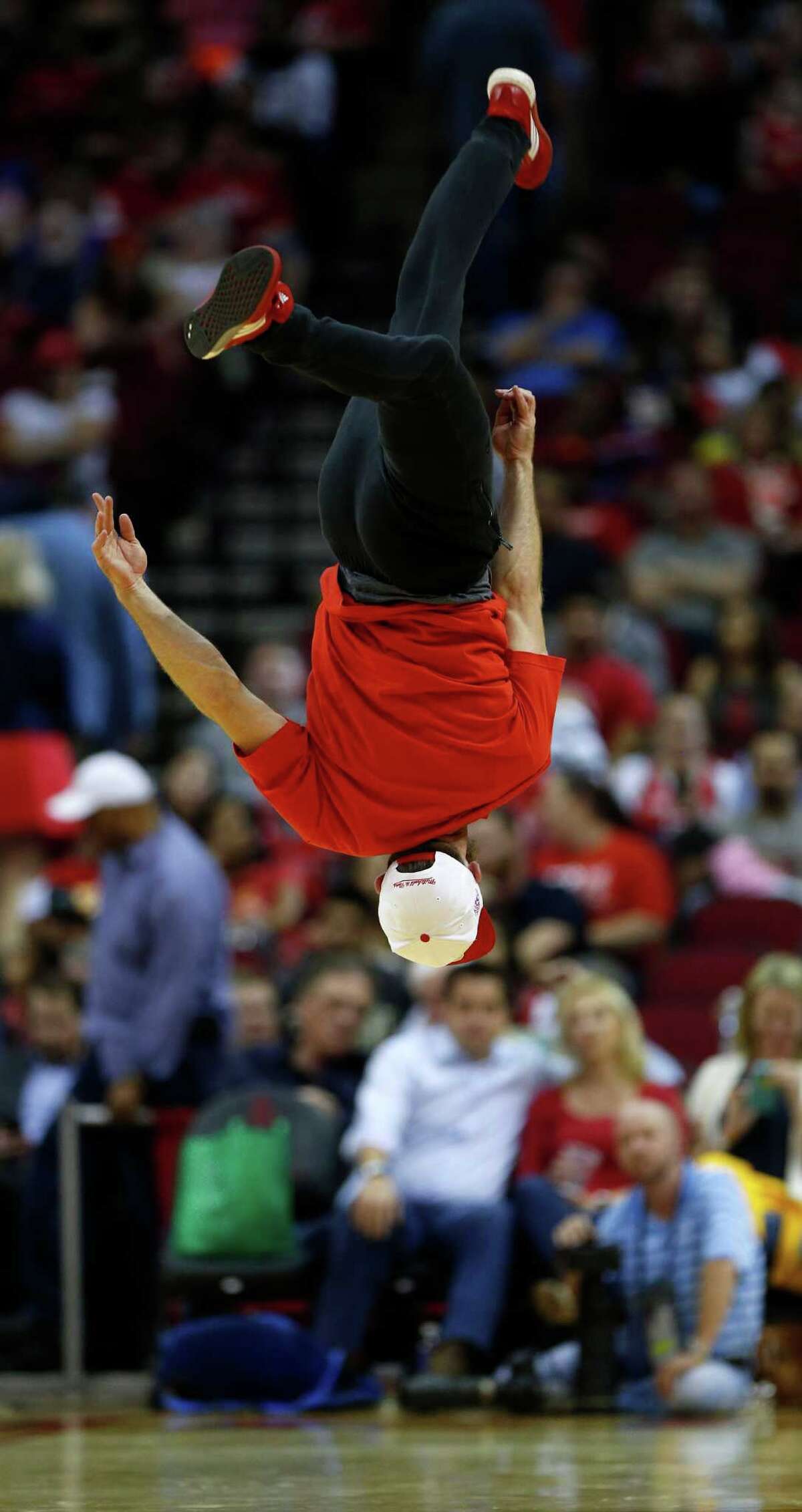 Rockets lose playoff ground in loss to Suns