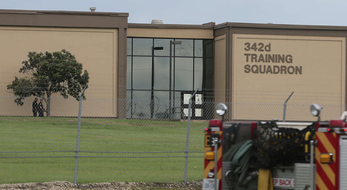 Air Force tech sergeant kills commander before disciplinary hearing at ...