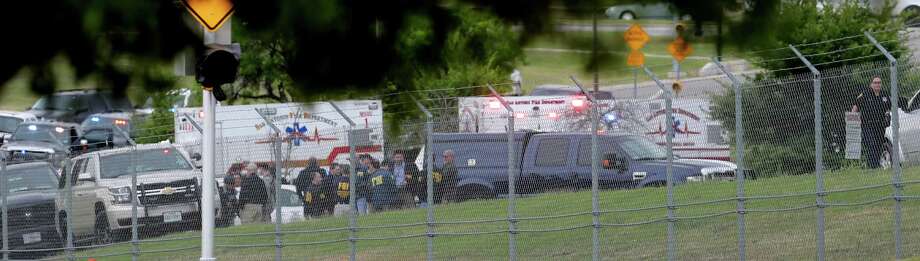 Commander ‘went out swinging’ in Lackland murder-suicide - San Antonio ...