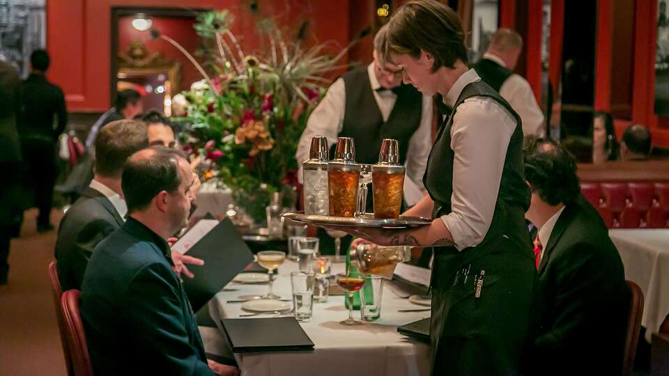 Alfred’s Steakhouse is a classic in any era