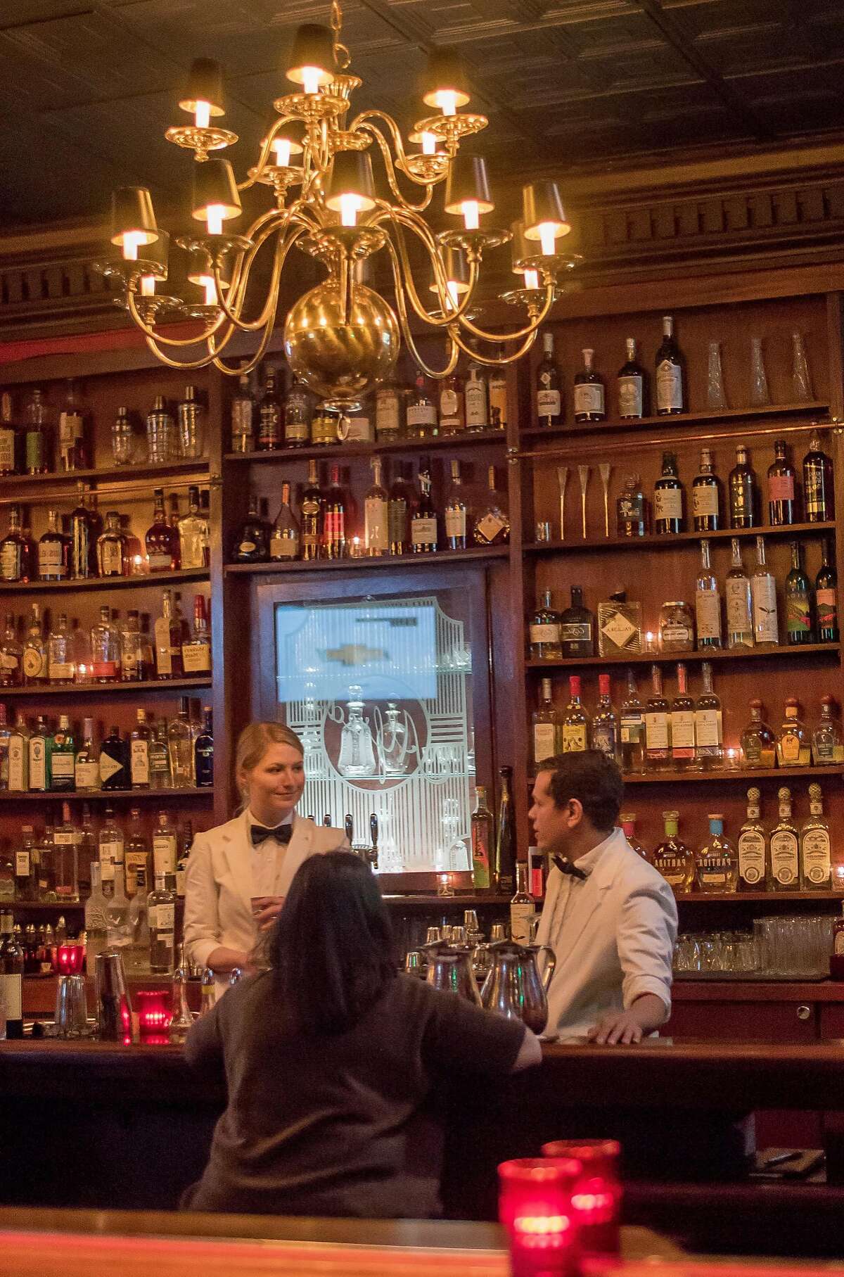 Alfred’s Steakhouse is a classic in any era