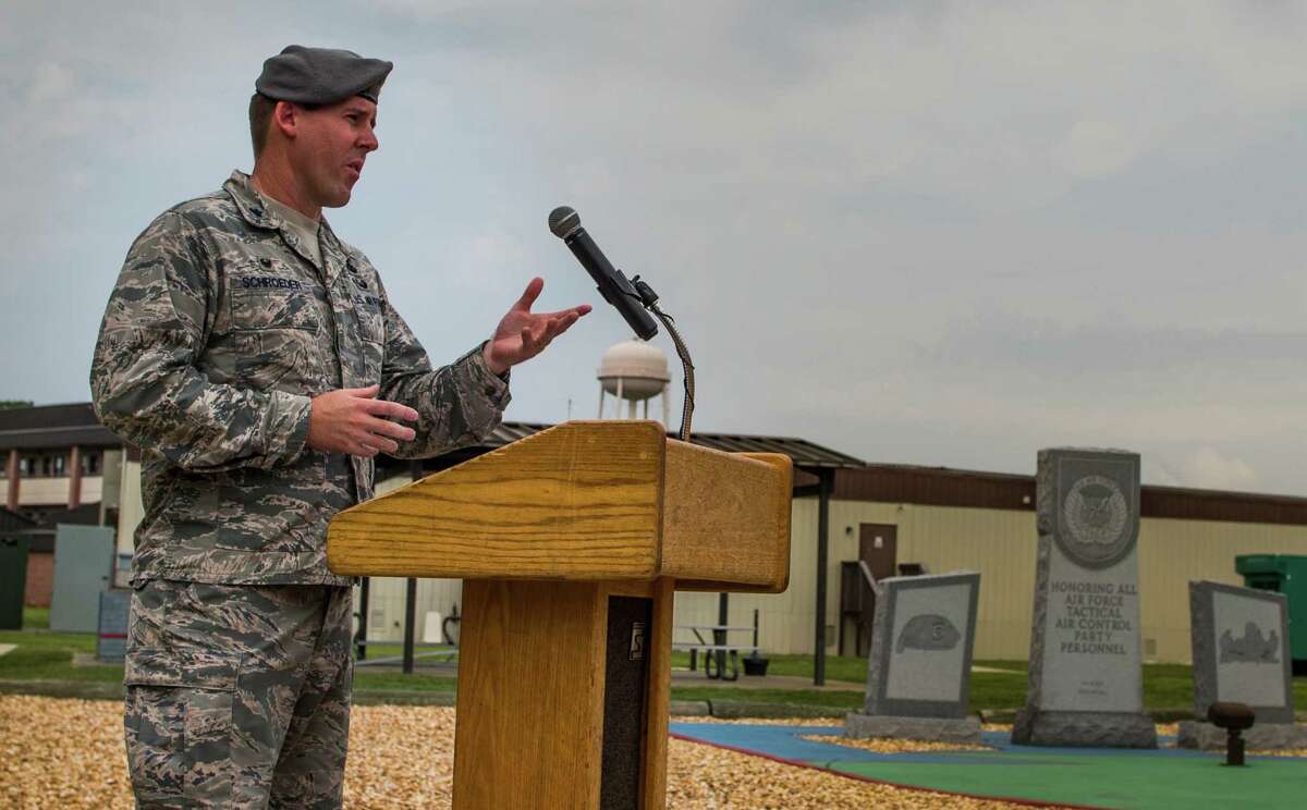 Commander ‘went out swinging’ in Lackland murder-suicide