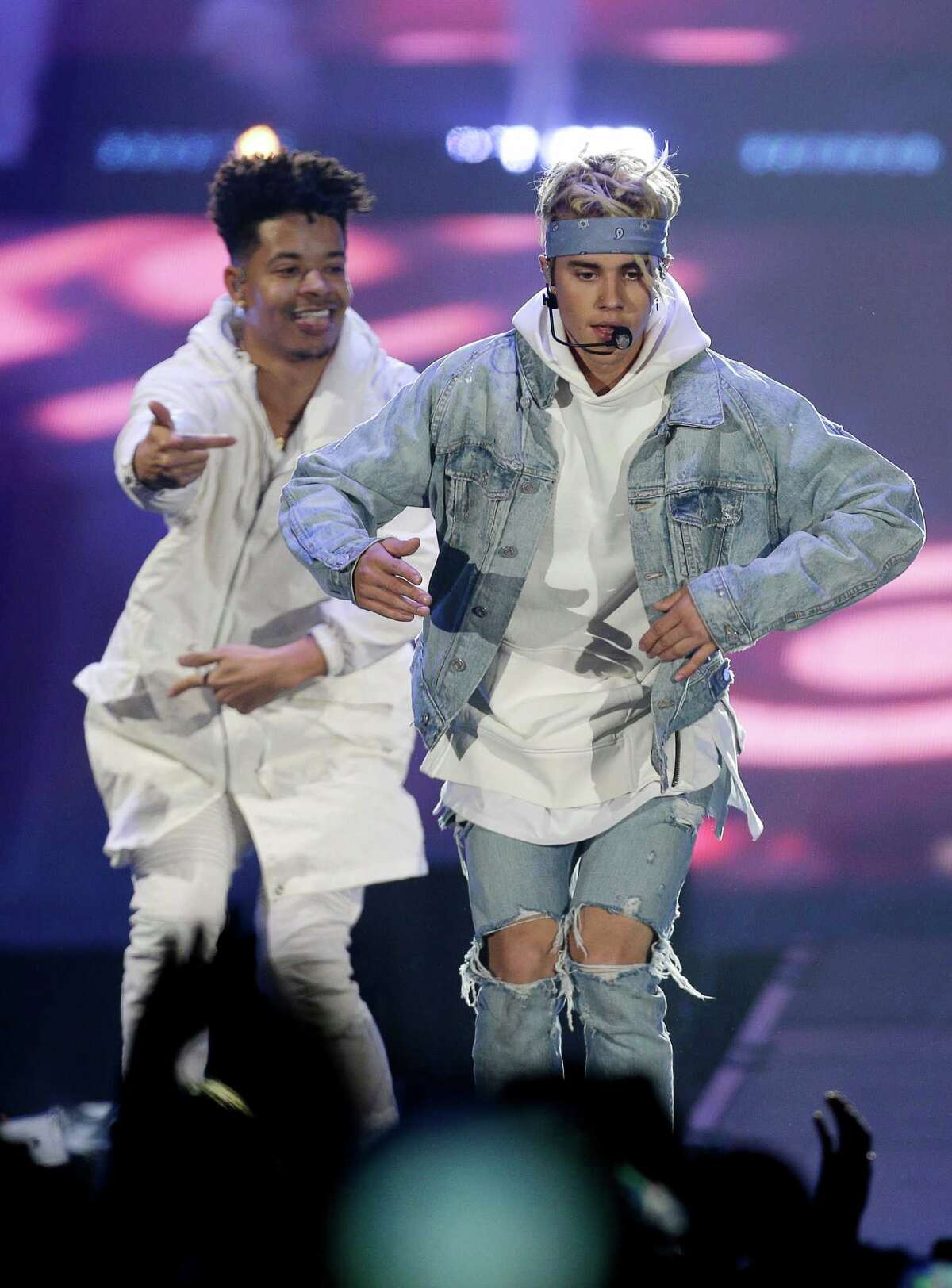 Justin Bieber records at Houston studio hours before concert