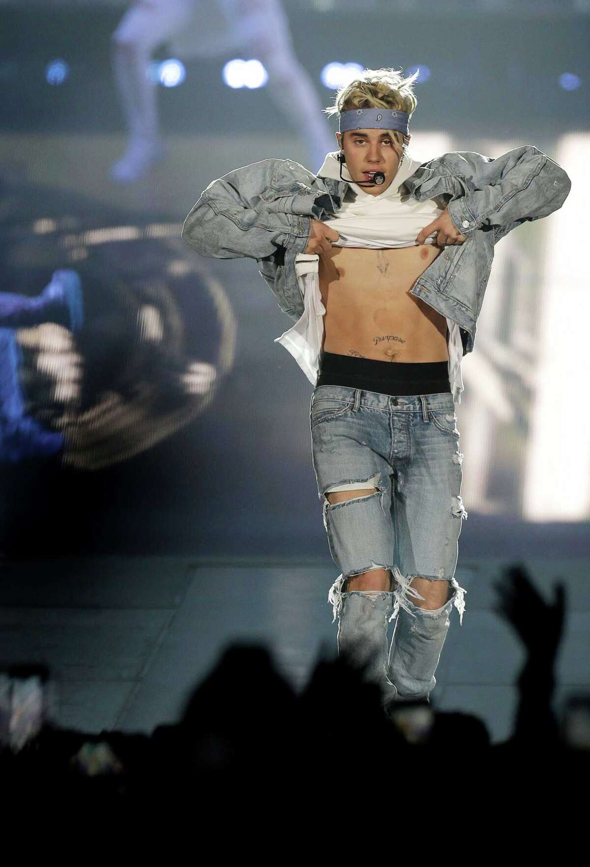Justin Bieber records at Houston studio hours before concert