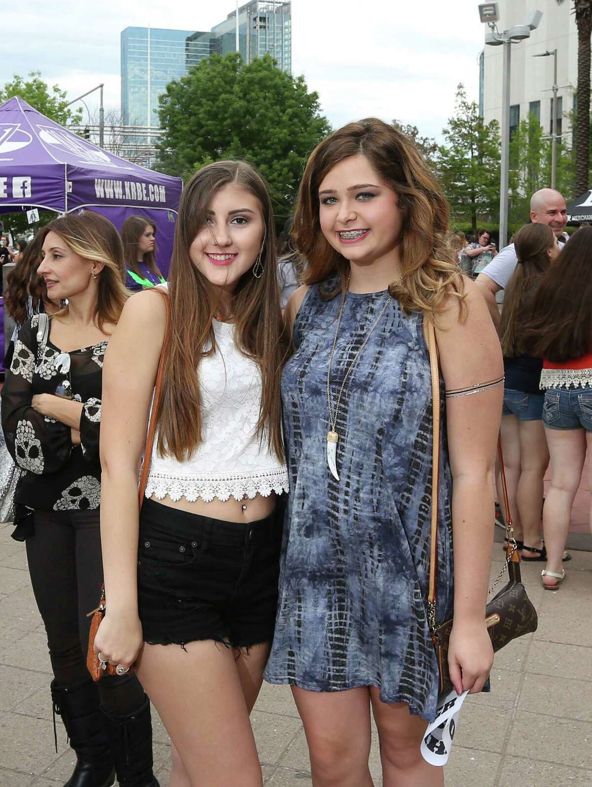 Justin Bieber records at Houston studio hours before concert