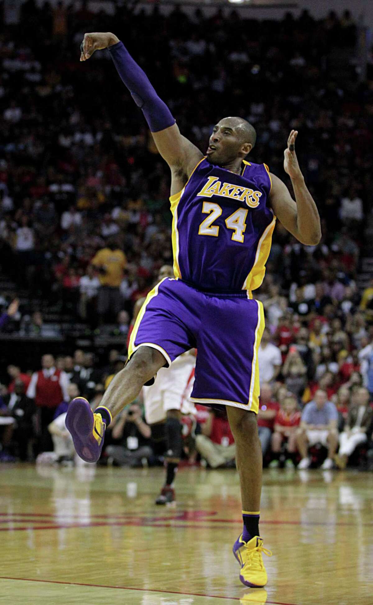 Elvin Hayes reminisces about Kobe Bryant as a child